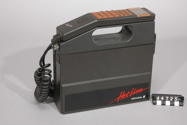 Väsktelefon eller höghjuling, vilken föredrar du? – Tekniska museets blogg